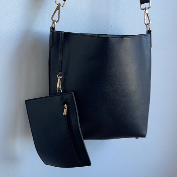 Miniso | Bags | Miniso Minimalist Bucket Bag Black | Poshmark